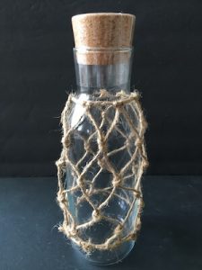 12 Macrame Bottle Holder Patterns - Crafting News