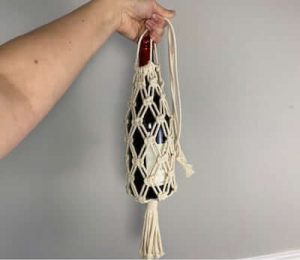 12 Macrame Bottle Holder Patterns - Crafting News