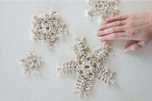 24 Macrame Snowflake Patterns - Crafting News