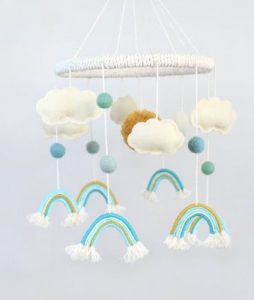 14 Adorable Macrame Mobiles - Crafting News