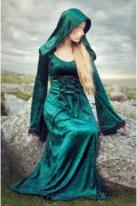 12 Medieval Dress Patterns - Crafting News